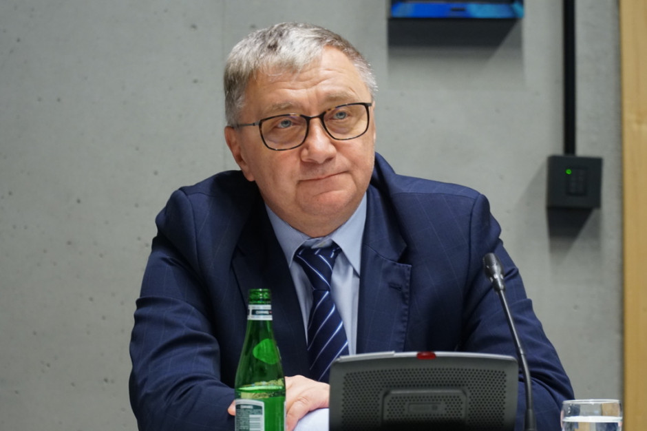 Prof. Gąsior o kardiologii: Mamy sieć zawałową. Ośrodków dyżurujących w ...