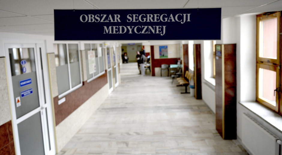 Ważne zmiany w opiece zdrowotnej na NFZ od 1 lipca. Wiceminister: mają rozładować kolejki