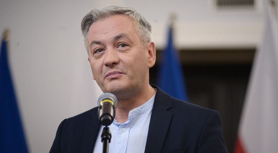 Biedroń o poglądach marszałka Sejmu ws. aborcji: zrzuca ...