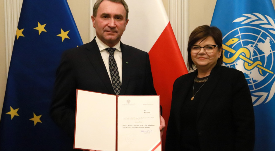 Specjalista od wyciągania szpitali z długów i chirurg wiceministrem zdrowia. Kim jest Marek Kos?