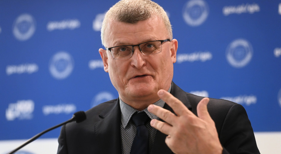 Grzesiowski: szczytu zachorowań na COVID-19 można się spodziewać w ...