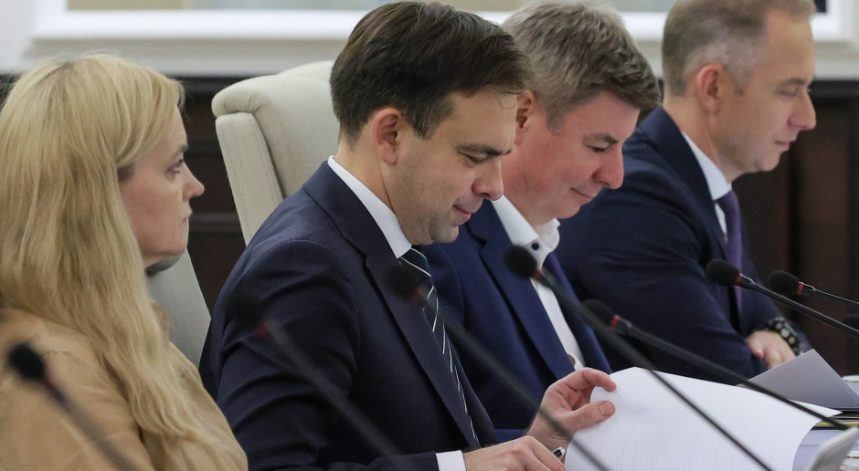 Luka w NFZ: 14 mld zł w tym roku, 23 mld zł w przyszłym. Ministra zdrowia: pieniędzy zabraknie